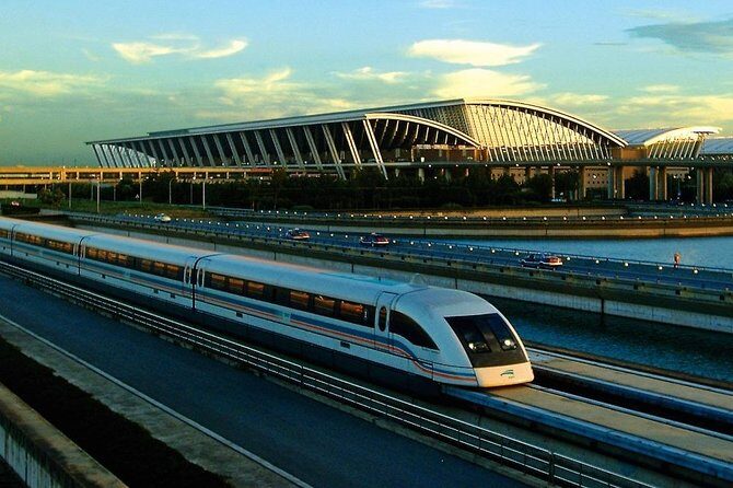 4-Hour Private Shanghai Modern Impression Tour with Tower and Maglev Train Ride - Practical Details and Considerations