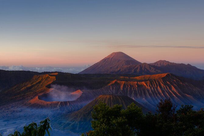5 Days Borobudur, Prambanan, Tumpaksewu, Bromo, Ijen Tour to Bali - Day 2: Discovering East Java’s Vibrant Culture and Waterfalls