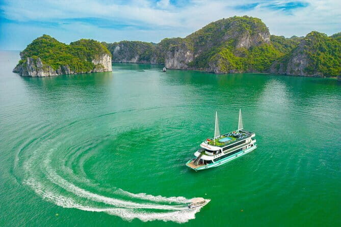 5 Star Halong Bay Cruise Tour Buffet Lunch and Jacuzzi - Facilities and Included Features: What Makes This Tour Stand Out?