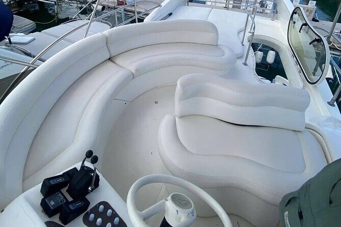 50ft, 1 Hour FREE Miami Yacht Rental, 2 to 6 Hours, 13 People - Pricing and Value