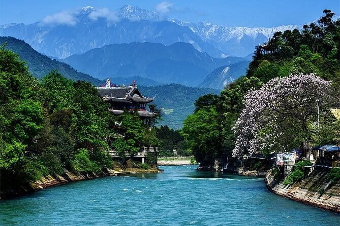 6-Day Tour Dujiangyan, Qingcheng Mountain, Chengdu Panda Base - How This Tour Delivers Value