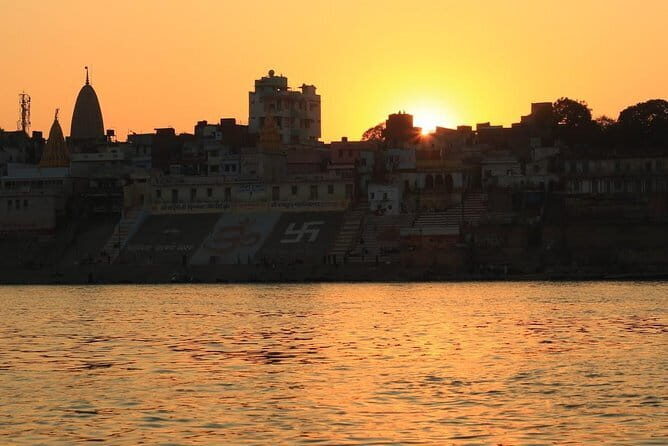 6-Days Golden triangle with Holy city Varanasi tour - FAQs