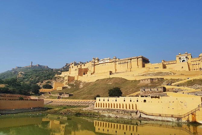 6 Days Private Golden Triangle Tour with Mandawa - Day 3: From Mughal Marvels to Royal Rajasthan