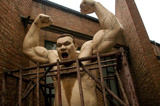 6-Hour Private Beijing Tour: Flower and Fish Market, Panjiayuan Antique Market and 798 Art Zone - Who Is This Tour Best For?