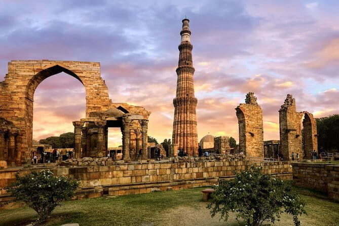 7 Day Golden Triangle with Varanasi-Delhi Agra Jaipur Varanasi - What Makes This Tour Stand Out?