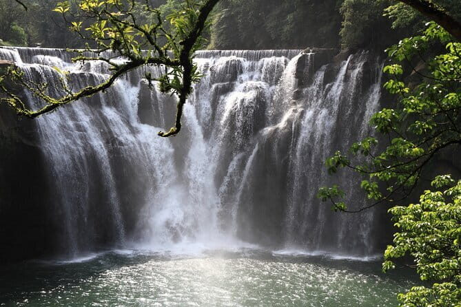 7-Hour Join tour - Jiufen Village & Shifen Town - Exploring the Itinerary: What Youll Actually Do