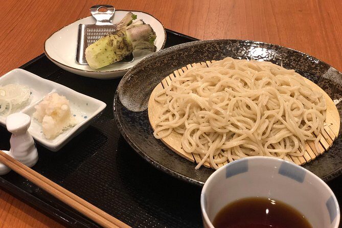 A Japanese food experience plan in Sapporo where you can enjoy tempura and 3 types of Hokkaido-only sake along with a soba making experience! - The Sum Up