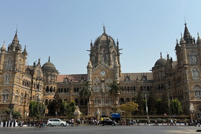 A Symphony of Seven Islands - Discover Mumbai's story in One Day - Exploring Old-World Charm in Colaba