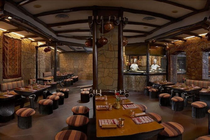 A Unique Indian Food Experience at Bukhara Restaurant, ITC Maurya - Why This Tour Is a Great Choice