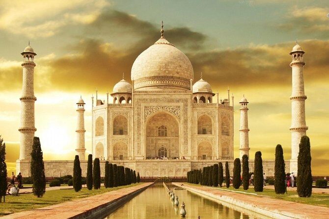A wonderful day trip to Taj Mahal - Authentic Experiences and Highlights