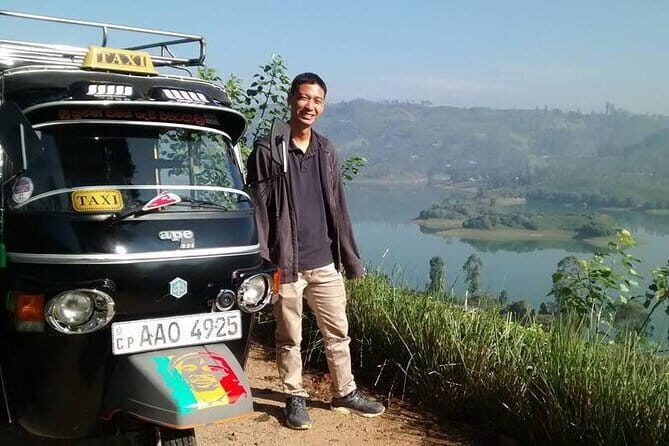 Adamspeak to hatton tuktuk Service - Overview of the Tuk-Tuk Transfer Service