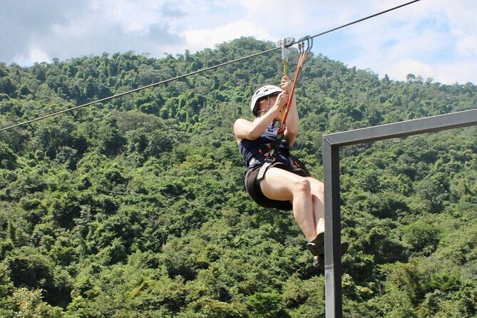 Adventure DE Ziplines and Exotic Gardens EN Huatulco - A Closer Look at the Experience