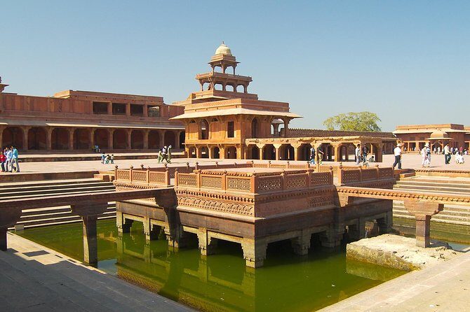 Affordable transfer from Agra to Jaipur via Fatehpur Sikri - The Sum Up