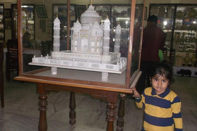 Agra Fatehpur Sikri tour Same Day by Private Car With Breakfast and Lunch - Transportation and Comfort