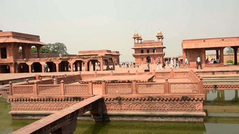 Agra: Guided Fatehpur Sikri Trip with Tasting Experience - The Food Tasting: A Taste of Local Flavor