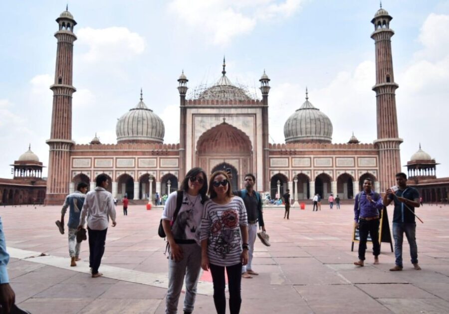 Agra: Heritage Walking Tour of Agra 2 Hours by Tuk-Tuk - Practical Details and What to Expect