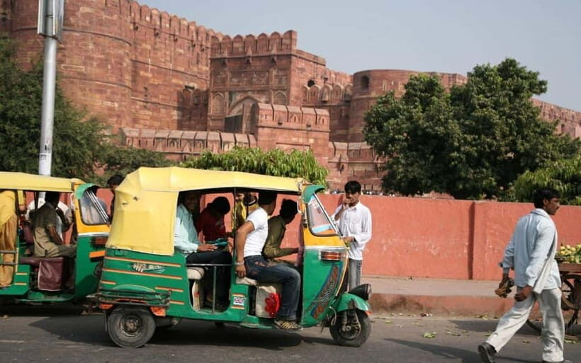 Agra: Private Taj Mahal and Agra Local City Tour By Tuk-Tuk - Exploring Agra Fort