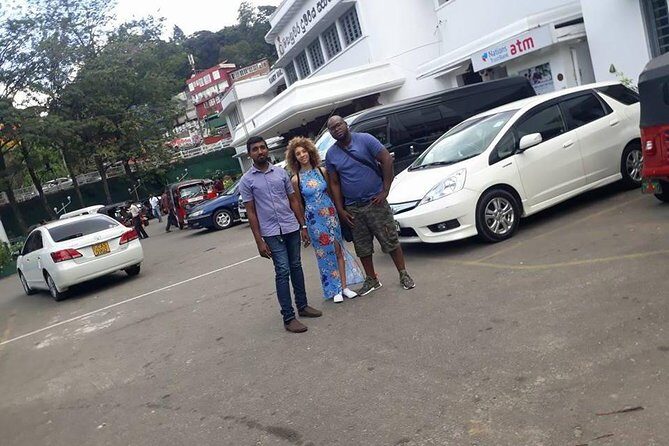 Airport (CMB) to Kandy Private Taxi 24/7 Car, Van. - The Boarding Experience and Route