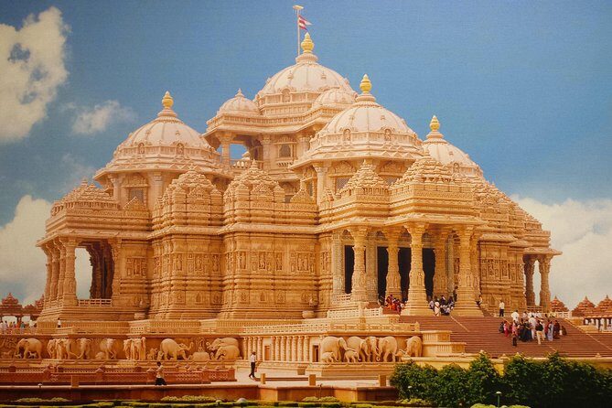 Akshardham Temple Tour With Exhibition & Water Show - Practical Considerations