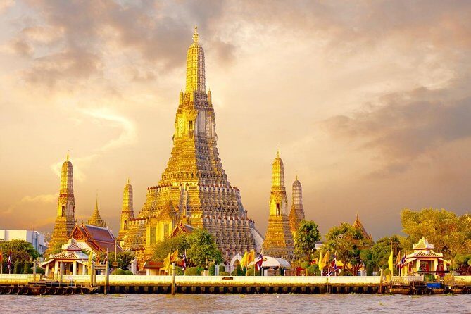 All Bangkok Landmarks Tour- GrandPalace WatTraimit WatPho WatArun - Why the Tour Works for Travelers
