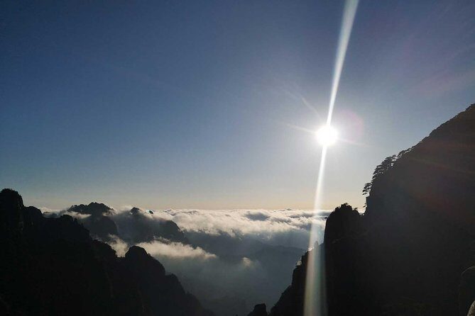 All-Inclusive Private Tour: Huangshan Mountain Exploration With Round-Trip Cable Car - A Closer Look at the Tour Experience