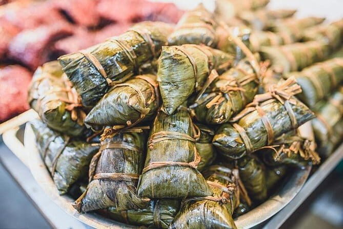 All-inclusive Zhujiajiao Water Village Tour by Public Transportation - The Itinerary in Detail