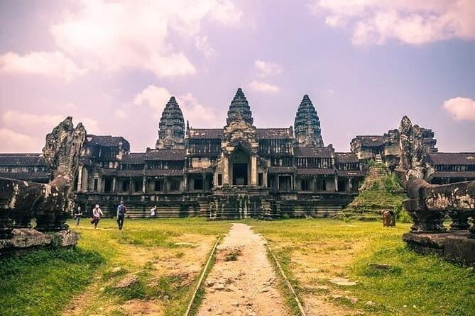 All Major Temples and Kulen Mountant Waterfall in 3 Days - Exploring the 3-Day Siem Reap Temple Tour