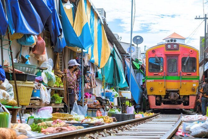 Amphawa Floating Market & Maeklong Railway Train Market Tour - A Complete Breakdown of the Tour Experience