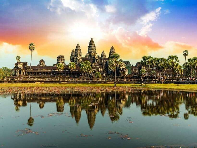 Angkor Wat Small Tour Sunrise With Private Tuk Tuk - What Travelers Say