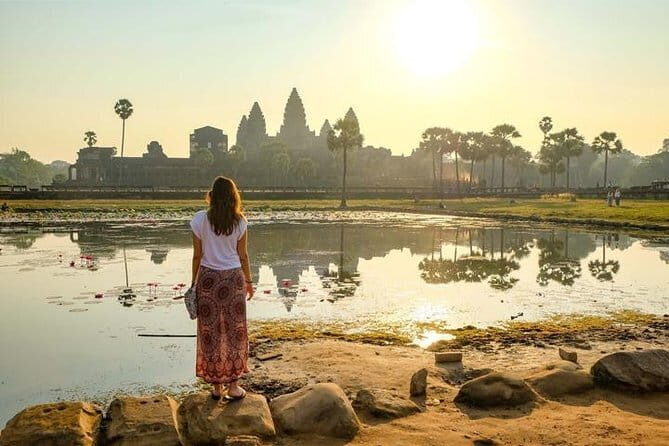 Angkor Wat Sunrise Private Tour - Exploring Bayon Temple and the Heart of Angkor Thom