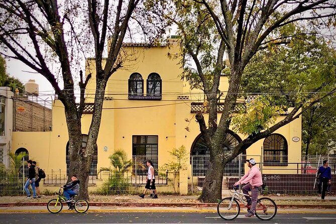 Architecture of Luis Barragan Walking Tour with Street Food - Authenticity and Local Flavor