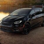 Arrival Transfer Montreal Airport YUL to Montreal by Sedan or SUV - A Well-Organized, Reliable Transfer