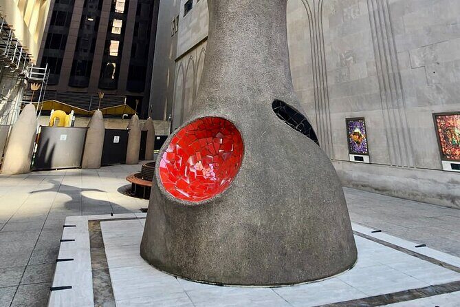 Art of a City Downtown Chicago Exclusive Guided Walking Tour - A Closer Look at Each Stop