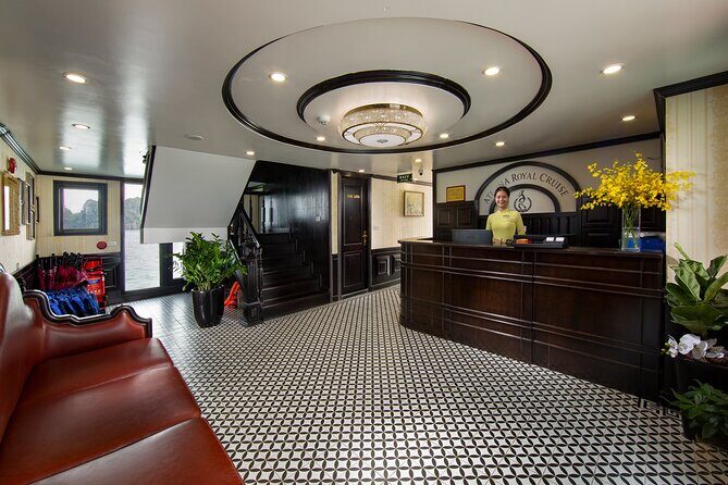 Athena Royal Cruise - Luxury Halong Bay Overnight Cruise 2D1N Tour - Who Is This Tour Best For?