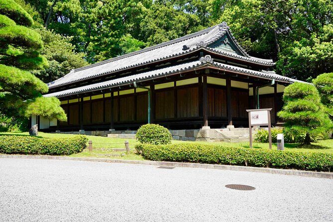 Audio Guide Tour in The East Gardens of the Imperial Palace - Why This Tour Works Well