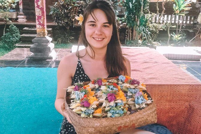 Authentic Balinese Cooking Classes - Transportation and Group Experience