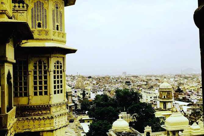 Authentic Experience-City palace and Folk dance - A Closer Look at the Itinerary