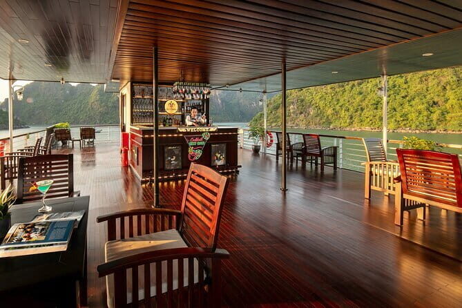 Bai Tu Long 2 days from Hanoi - Day 2: From Morning Routine to Cave Discovery