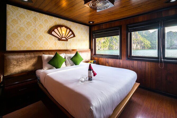 Bai Tu Long bay Deluxe cruise 2D1N: fishing villages, meals, cave, kayaking - Authentic Experiences and Traveler Insights