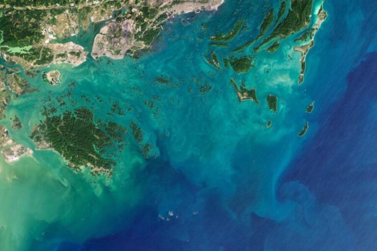 Bai Tu Long Bay Sail Away in 2D1N - What Makes This Tour Stand Out