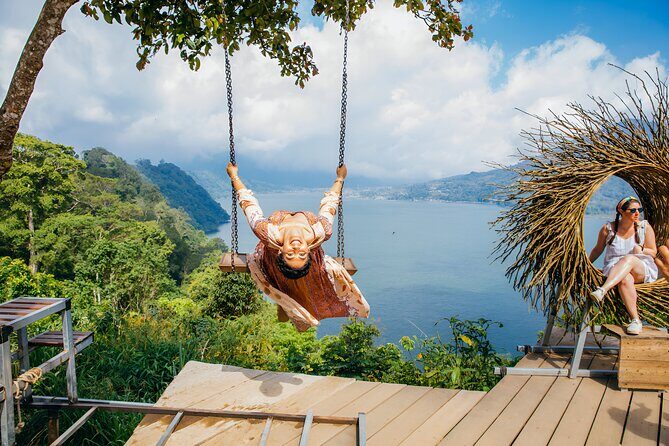 Bali Full-Day Tour: Exploring Instagrammable Place in North Bali - The Experience: What Travelers Can Expect