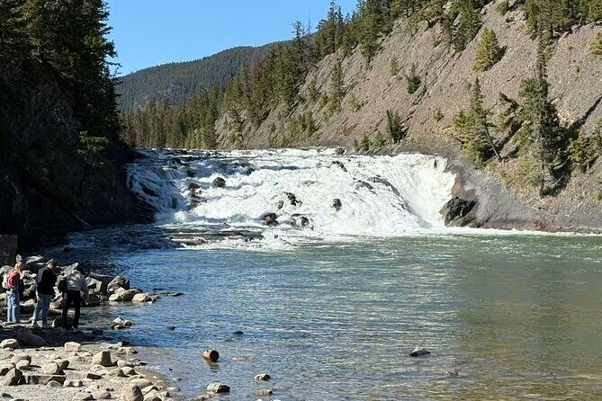 Banff Johnston Canyon and Banff Gondola 1 Day Tour from Calgary - Transport and Group Experience