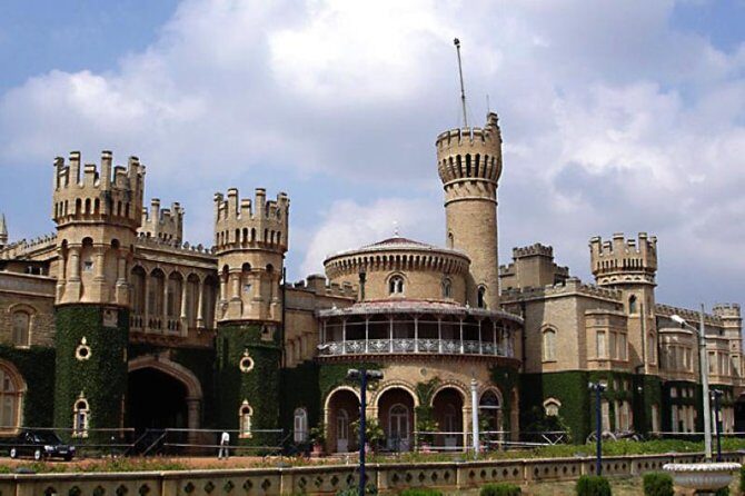Bangalore city tour with a guide in private car and lunch - What to Expect from the Experience