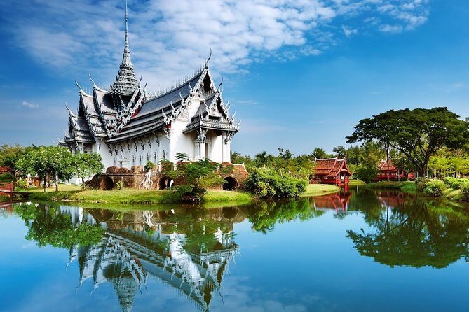 Bangkok Airport Transfers: Bangkok City to Bangkok Airport BKK in Luxury Car - Deep Dive: The Day of Your Transfer