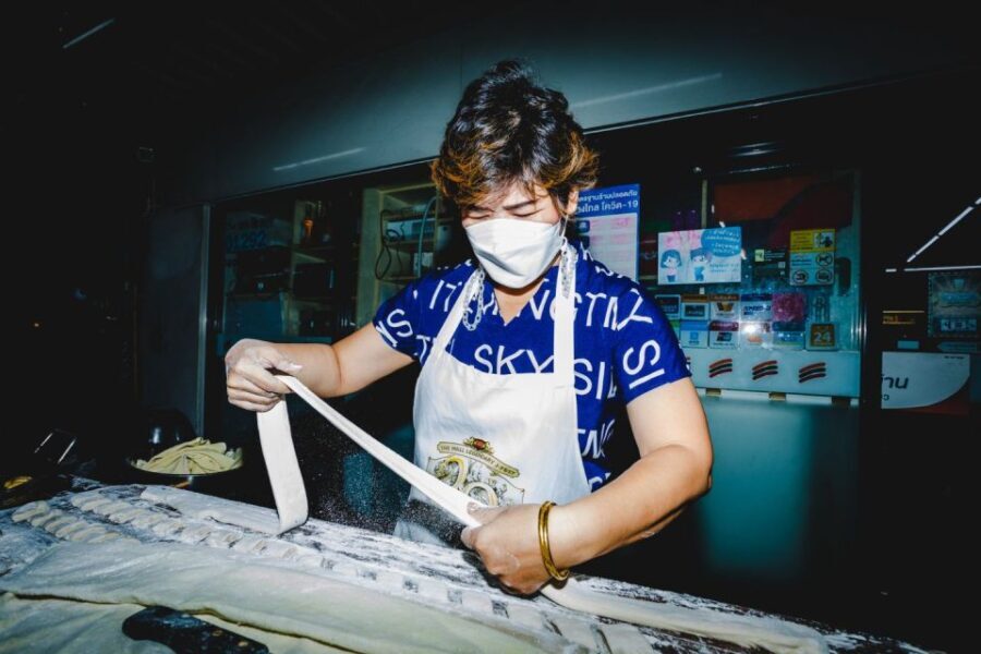 Bangkok: Backstreets Food Tour with 15+ Tastings - The Itinerary: What to Expect