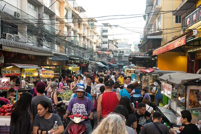Bangkok Food Tour with a Local: China Town Feast for Foodies 100% Personalized - Authenticity and Cultural Insights