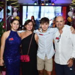 Bangkok Grand Pearl Dinner Cruise with Iconic River Views - Dining on the Deck: Food, Drinks, and Atmosphere