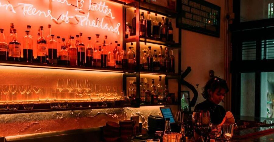 Bangkok: Guided Bar Hopping Night Tour with Private Option - Who Should Consider This Tour?