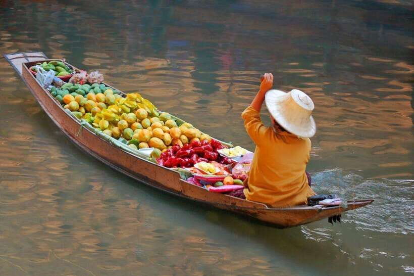 Bangkok: Join In tour to Train Market & floating Market - Real Traveler Insights