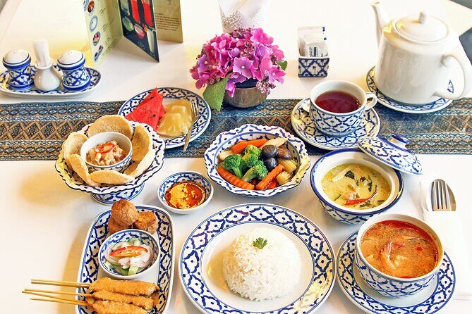 Bangkok Thai Dance Show with Dinner with Private Transfer - Authenticity and Practicality